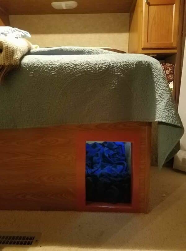 13 Ideas for Adding a Dog Crate to an RV | RV Inspiration