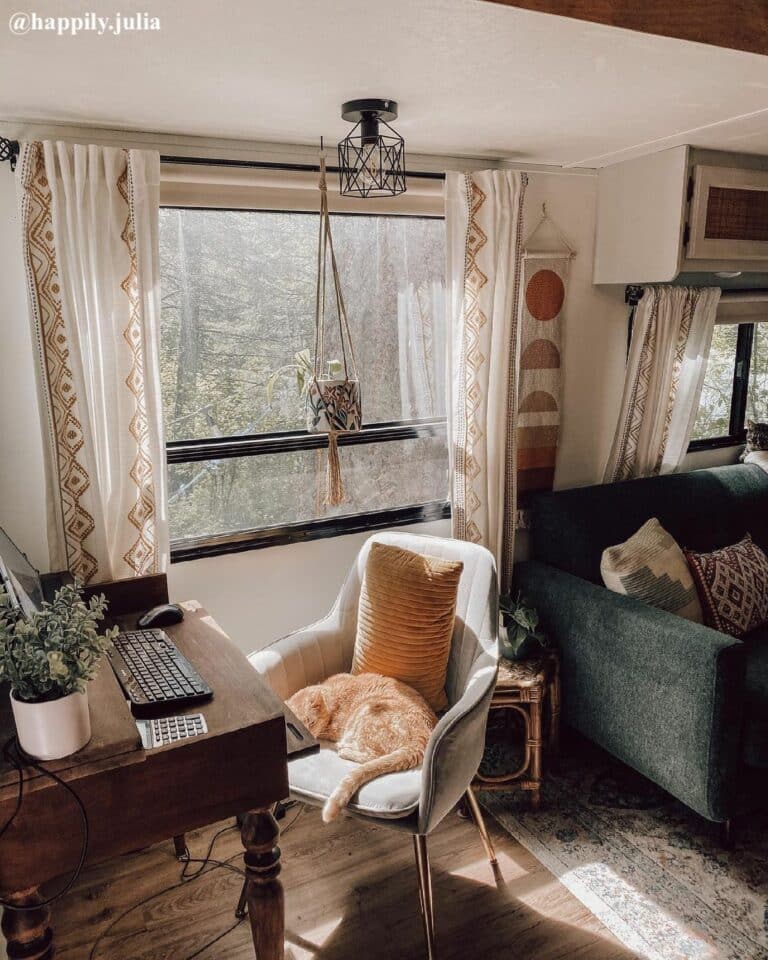 7 Creative RV Office and Desk Ideas: Space-Saving Workspaces for Remote Work on the Road | RV ...