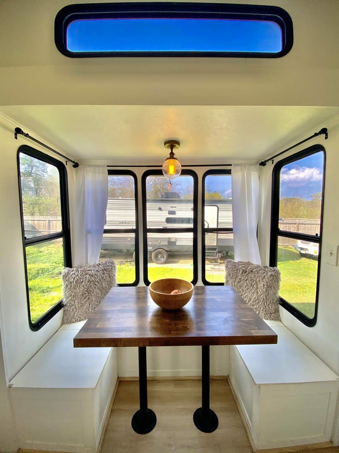 5 Stylish RV Dining Booth Makeover Ideas | RV Inspiration