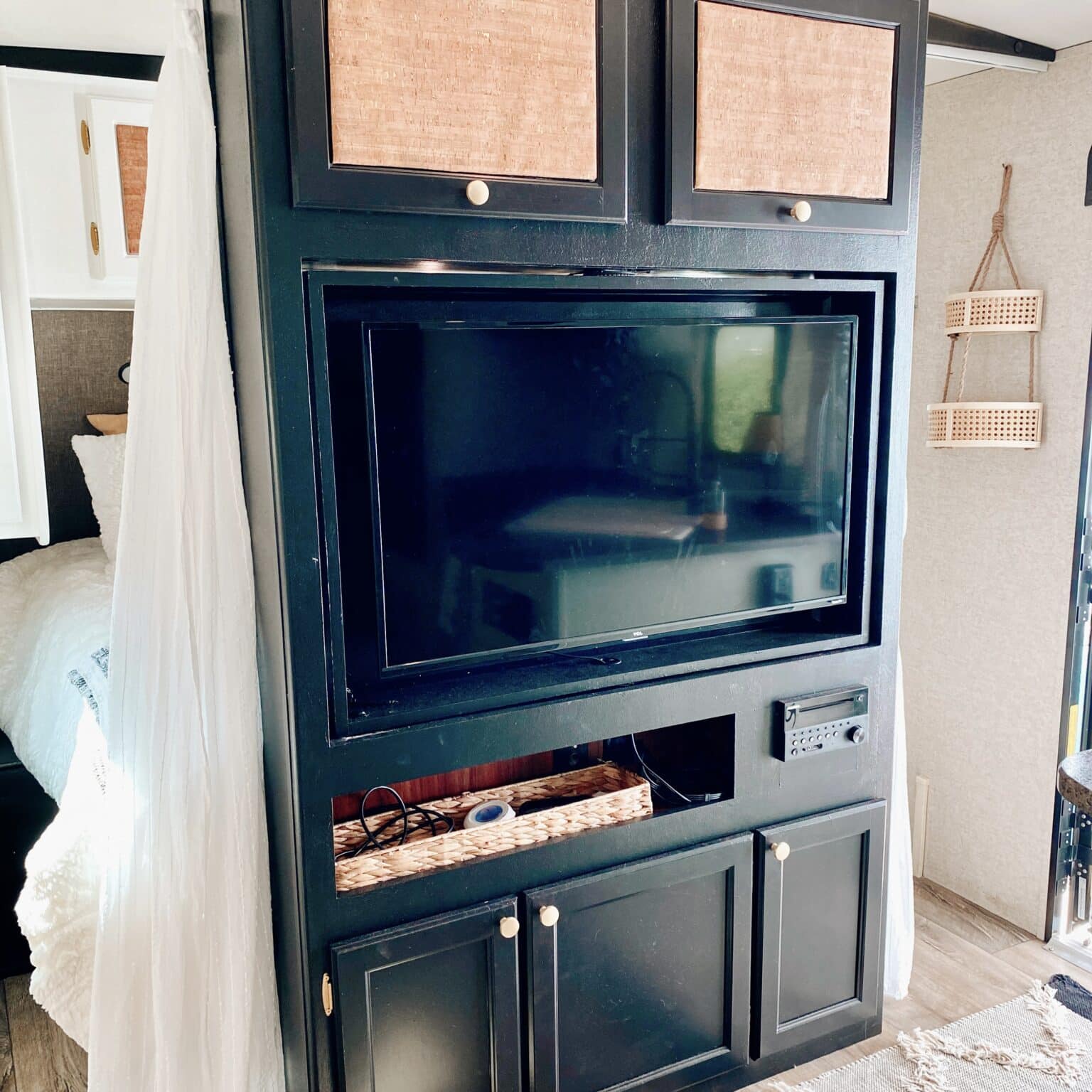 15 Ways to Cover Your RV Cabinet Mirrors | RV Inspiration