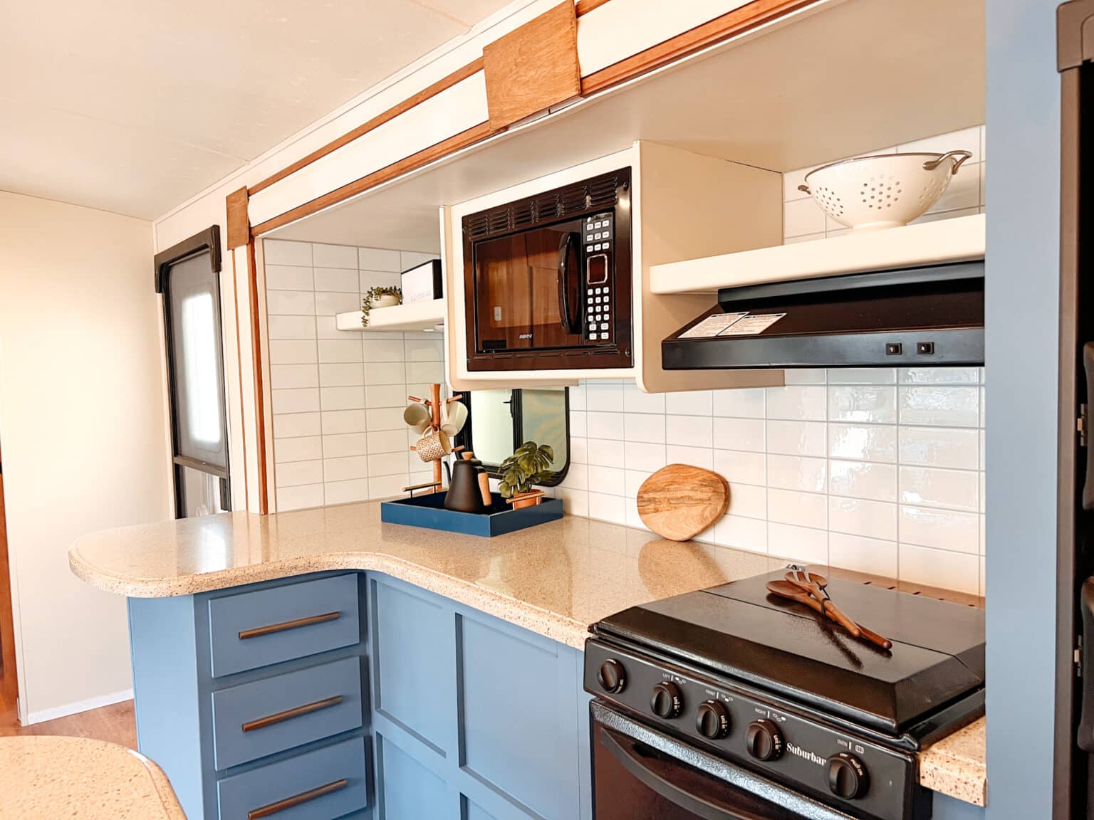 Camper Remodel RV Interior Paint Ideas: 34 Colorful Makeovers | RV ...