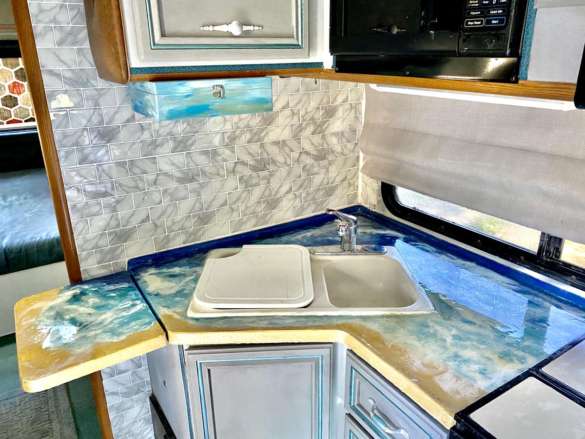 Peel-and-Stick Tiles for RVs: Shopping & Installation Guide | RV ...