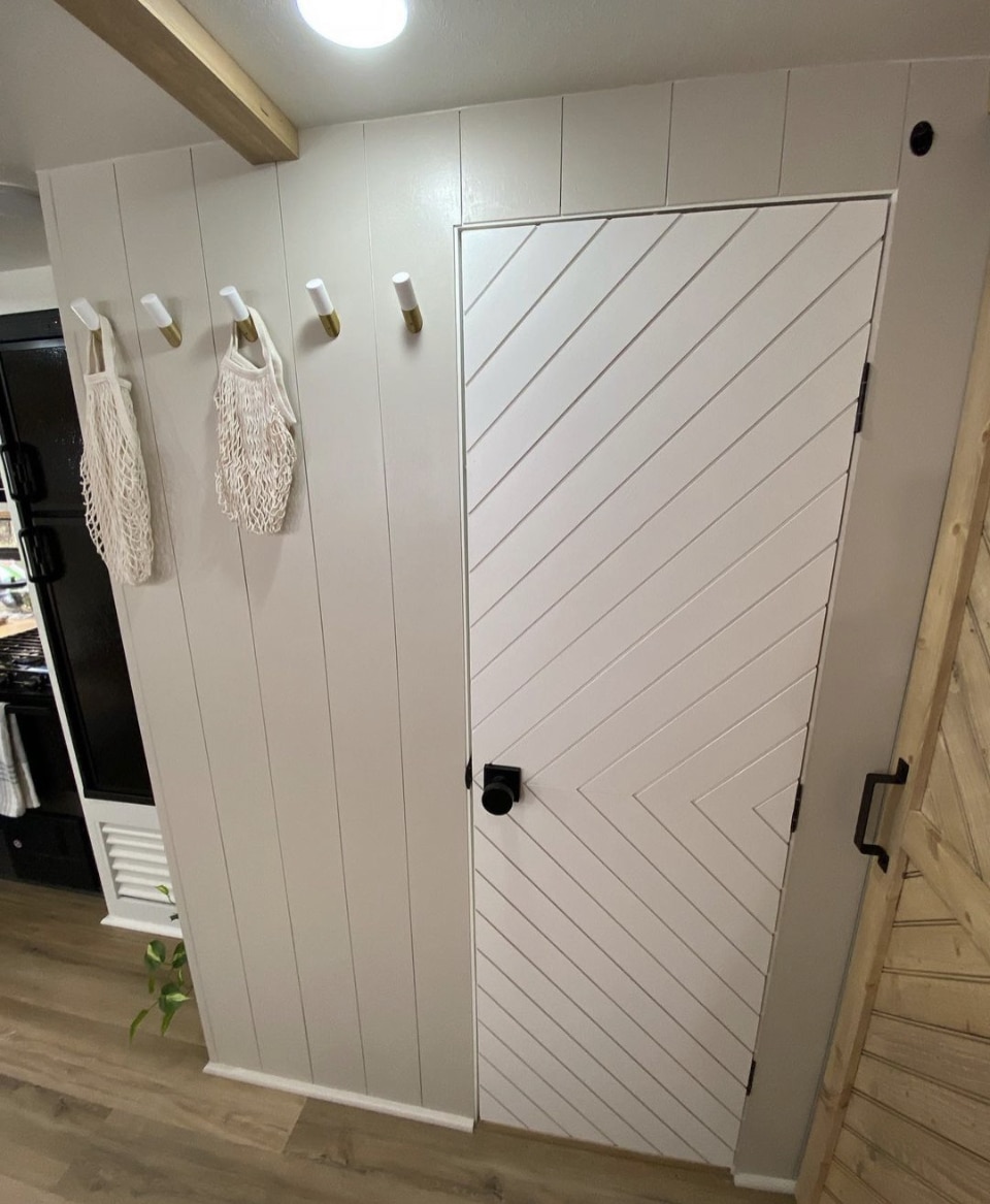 12 Powerful Camper Door Makeover Ideas to Transform Your Interior and ...
