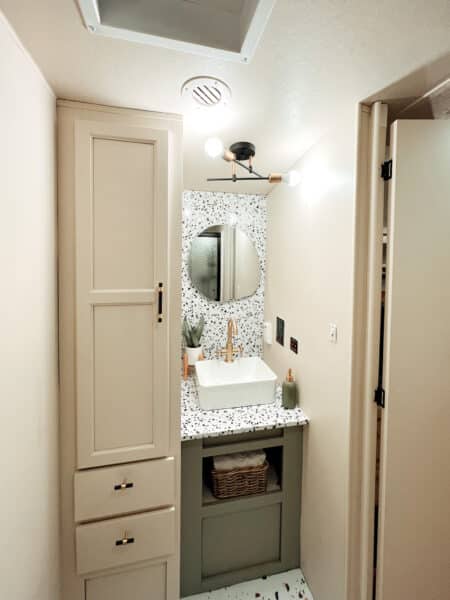 15 Class C Renovation Ideas to Inspire Your Motorhome Makeover | RV ...