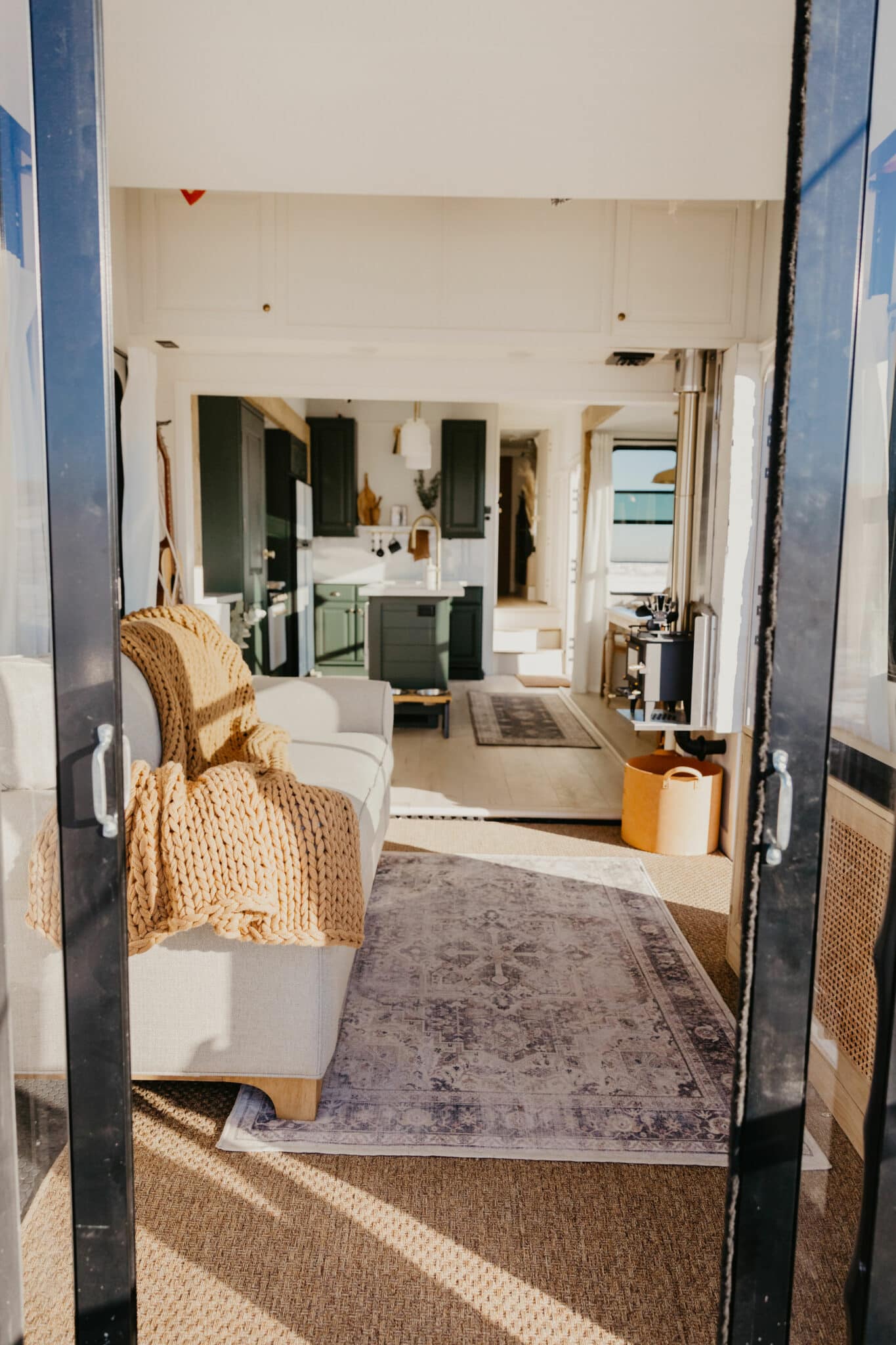 This 100% Off Grid Camper is 100% Luxury | RV Inspiration