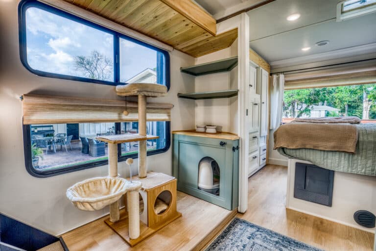 15 Class C Renovation Ideas to Inspire Your Motorhome Makeover | RV ...