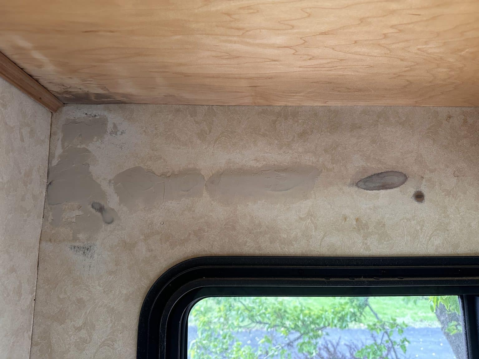 Camper Wall Repair: How to Fix Walls and Replace Wallpaper in Camper ...